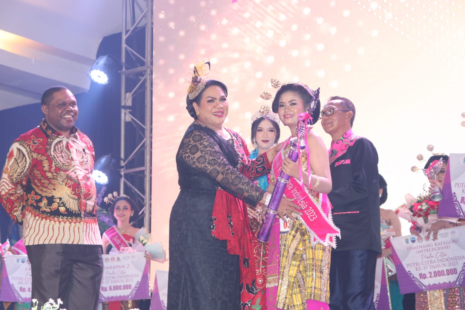 Pemilihan Putri Citra Indonesia ke-37: Sulsel Juara Umum, Tuan Rumah ...