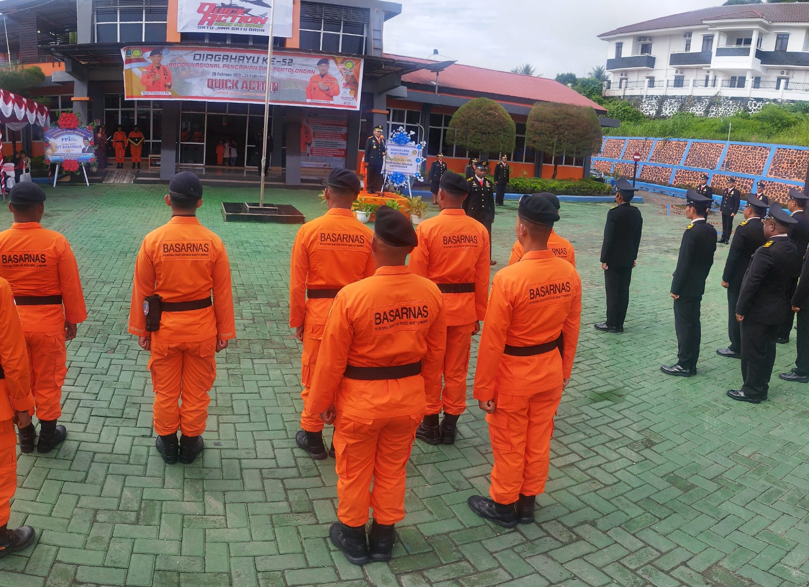 Upacara Kenaikan Pangkat dan Potong Tumpeng Warnai HUT Basarnas ke-52 ...