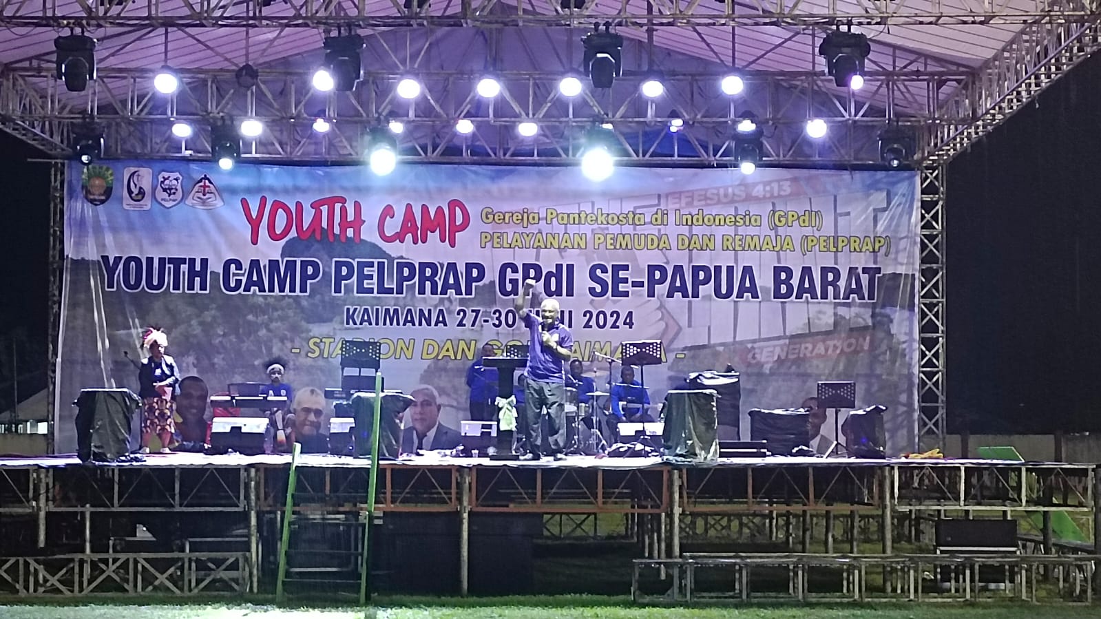 Pdt. Stefanus Kafiar Harap Melalui Youth Camp Lahirkan Pemimpin Gereja ...