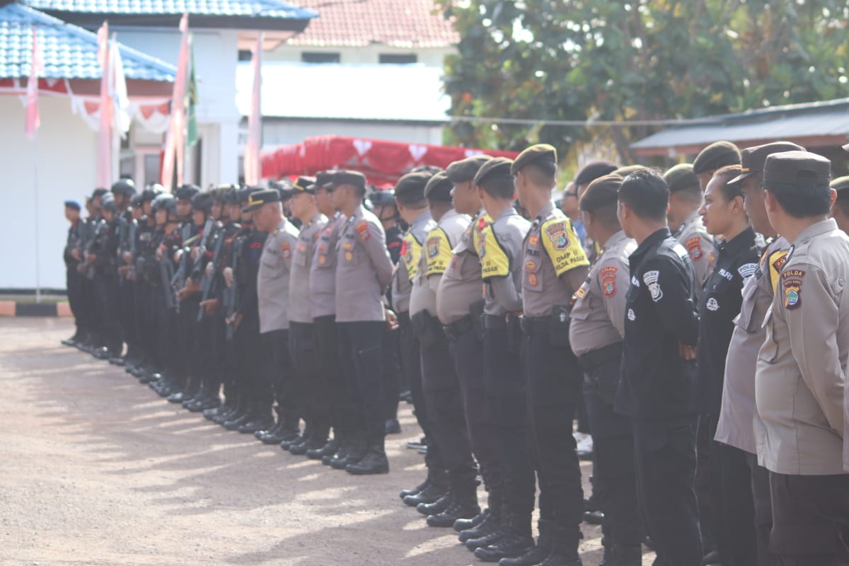 206 Personel Polda Papua Barat Amankan Penetapan Gubernur dan Wagub Terpilih - Sumber ...